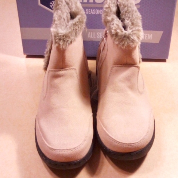 Khombu | Shoes | Khombu Cream Colored Ankle Boots | Poshmark